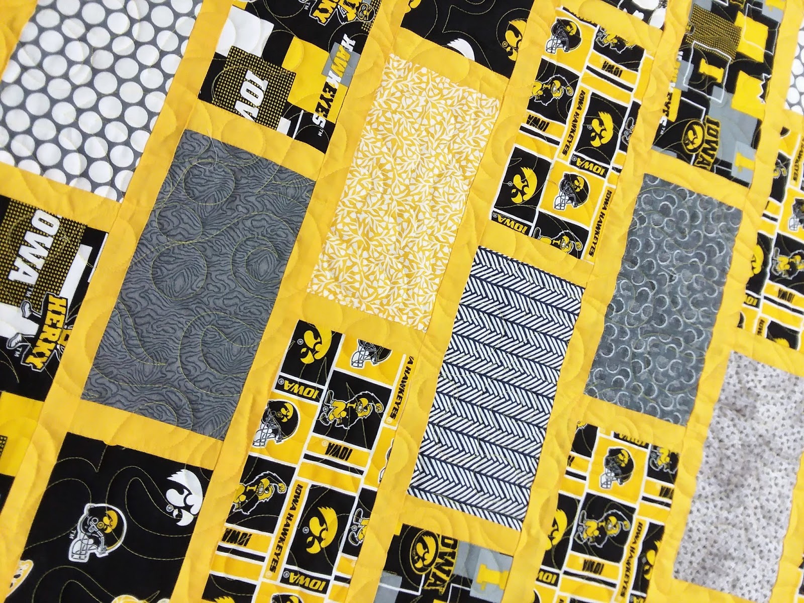 Down To Sew: Iowa Hawkeye quilt