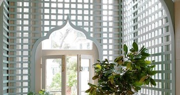 a perfect gray: indoor trellis