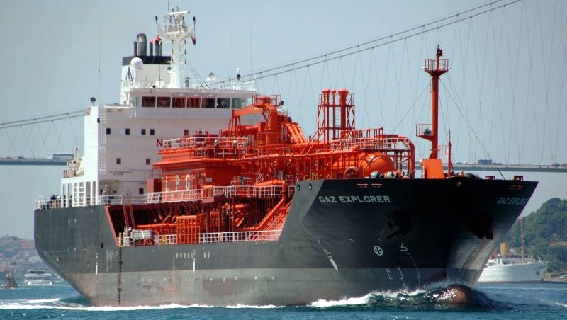 Flags of Convenience: Gaz Explorer: Syria gets LPG only from Naftomar
