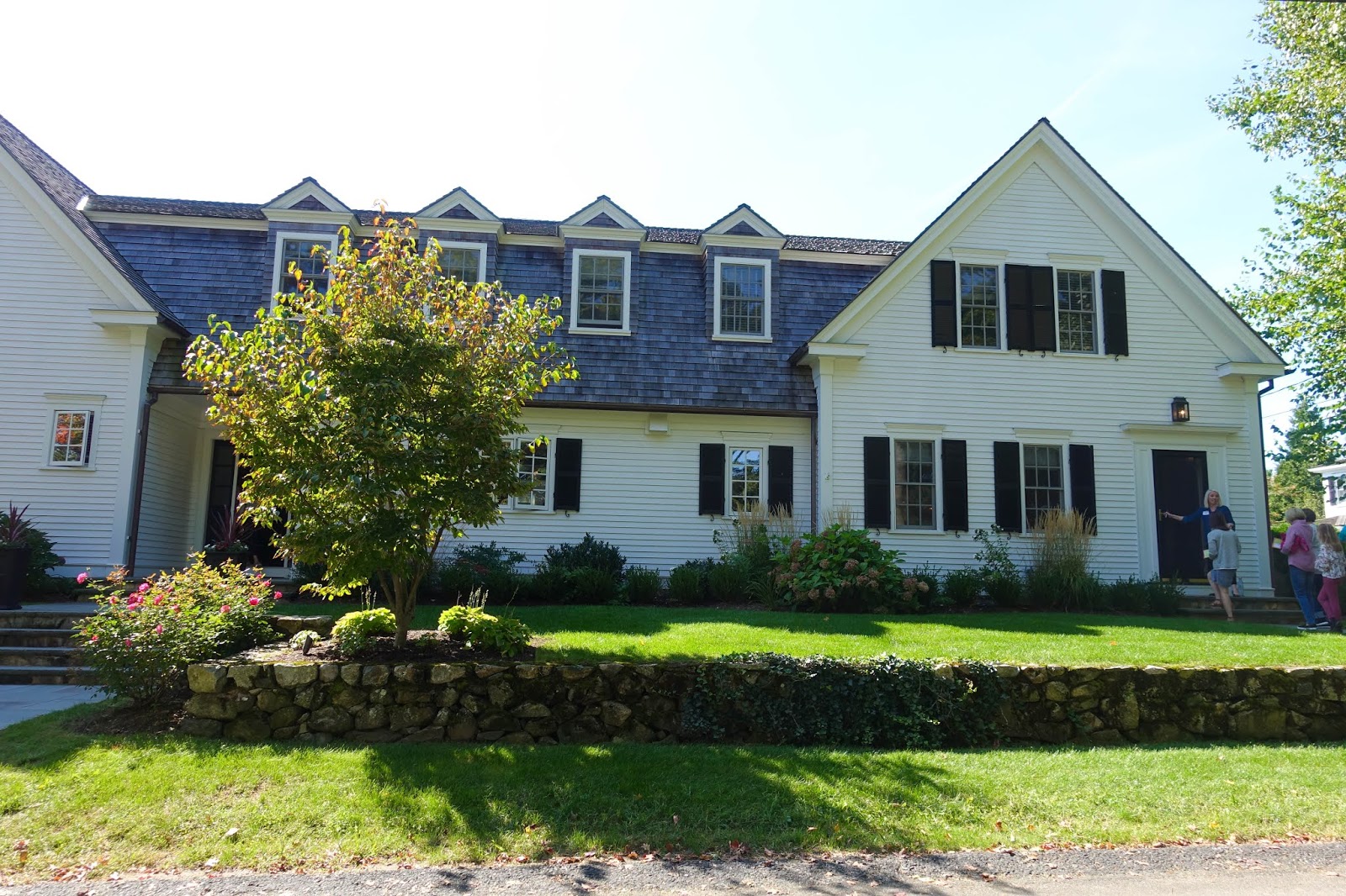 A Heavenly Hingham Historic House Tour - Preppy Empty Nester F