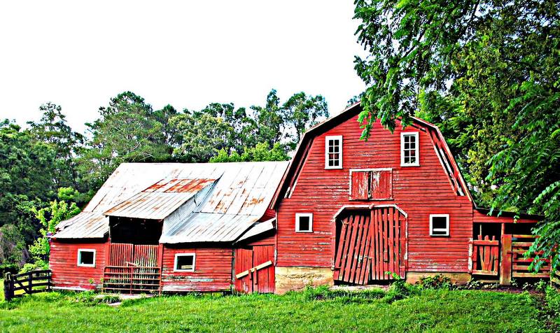 Forgotten Georgia: Old Red Barn in Gilmer County
