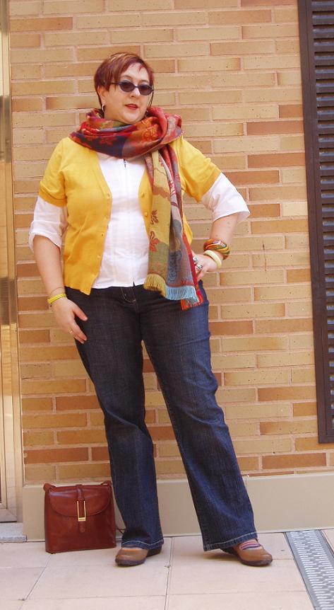 Señora Allnut: layers & jeans