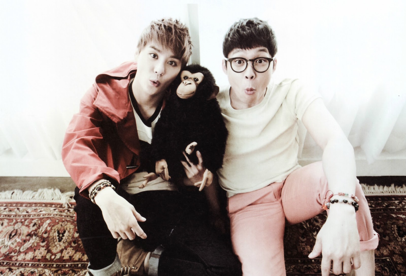 [Fotos] [HQ] ♚♔ YooSu revista JYJ 2 | ••유수•칠레•• Sweet♚♔Temptation