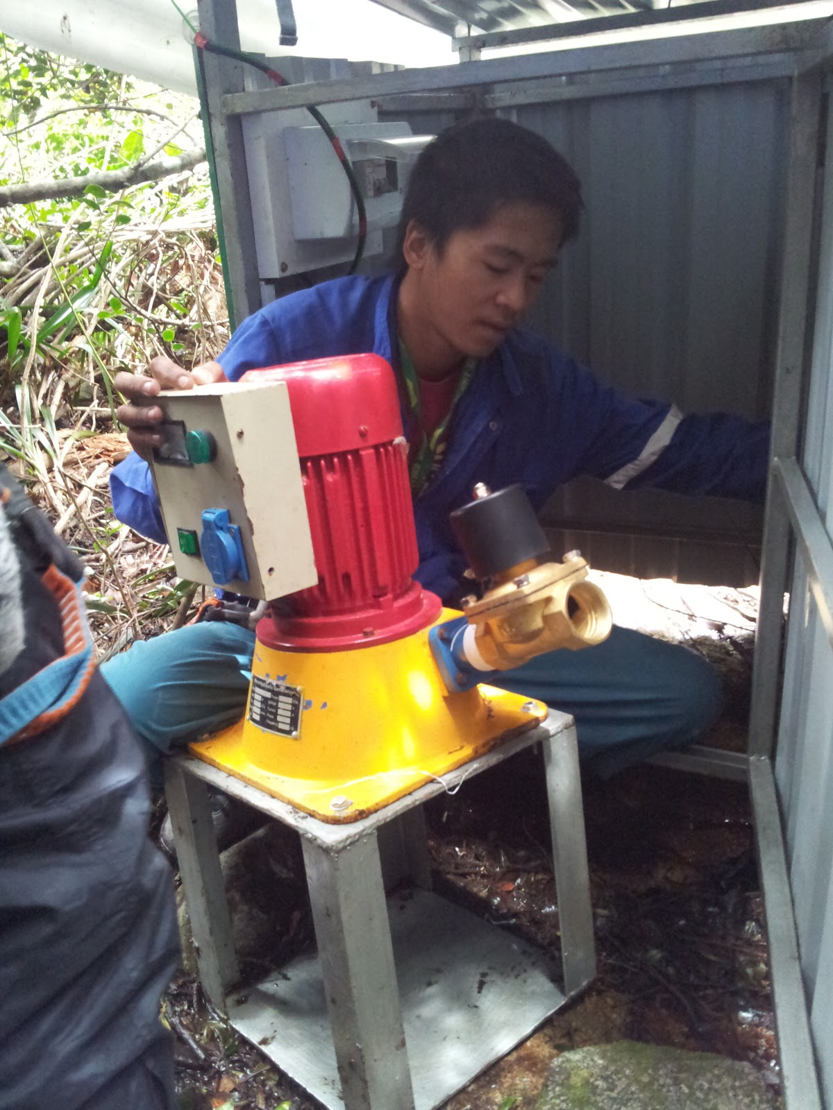 Micro Hydro in Borneo: Mt Kinabalu Solar hydro Hybrid system ...