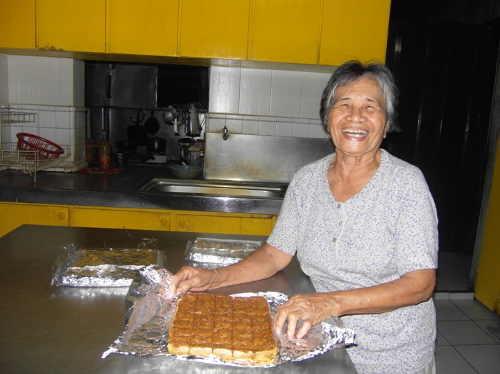 Emma Lacson's Delicacies: Much beloved Pili Nut Squares and Fresh Lumpia