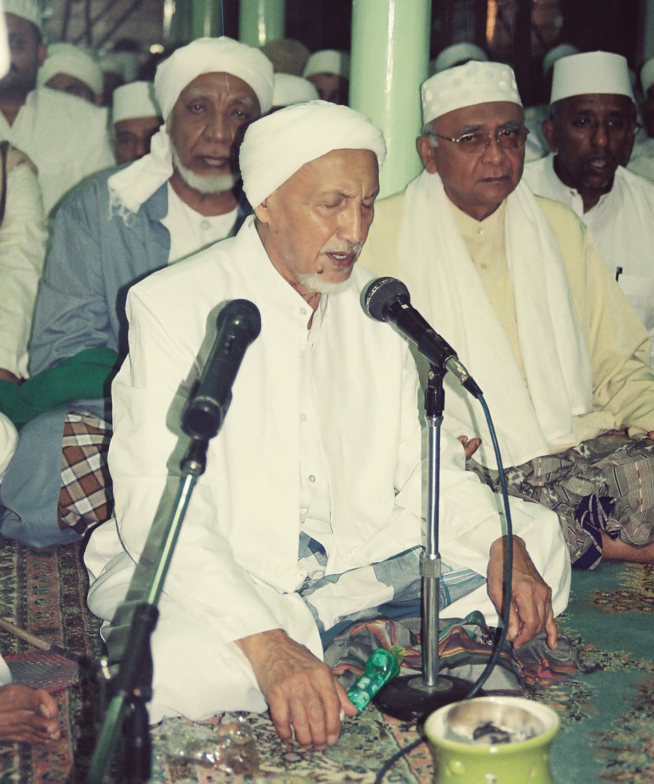 Haul Al-Habib Ali bin Muhammad bin Husein Al-Habsyi Shahibul Maulidul ...