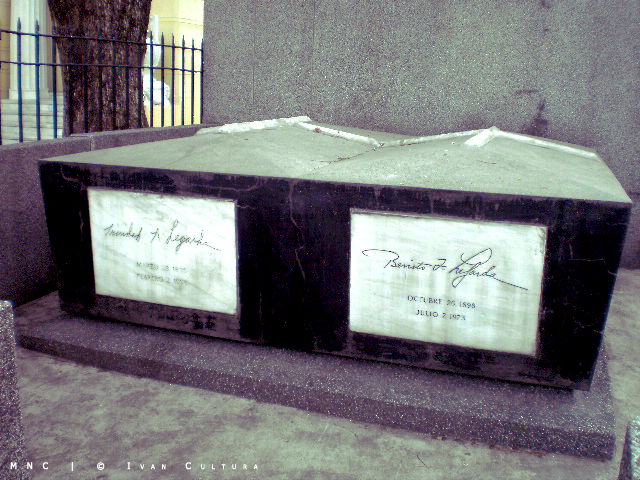 Batang Lakwatsero: A Walk Tour in Manila | Manila North Cemetery