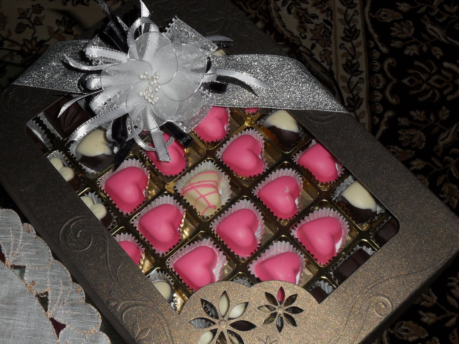 chocolate as a gift: Coklat sebagai hadiah atau door gift