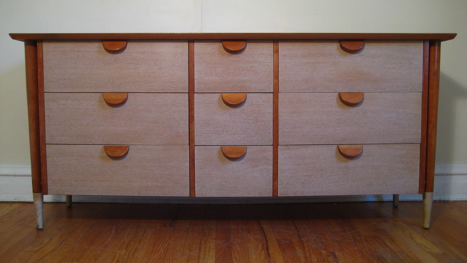 flatout design: Basic Witz Sideboard