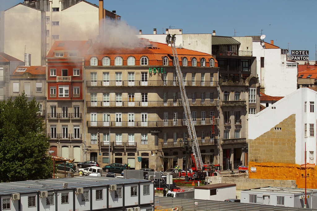 Recomendaciones de bomberos en caso de incendio en edificios altos