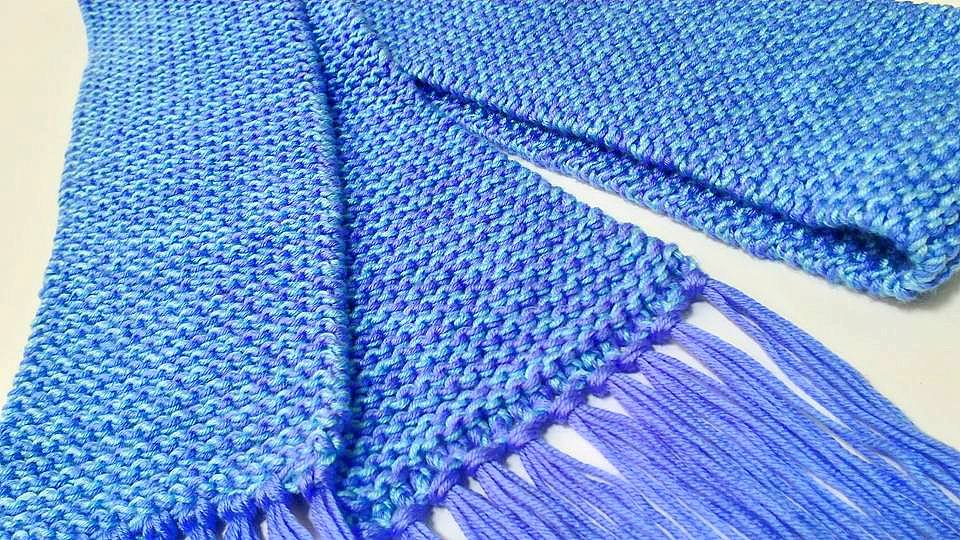 AZLINA ABDUL: Hand knitted scarves