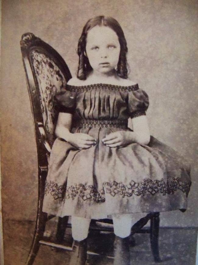 21 Victorian Era Post-Mortem Photos Prove How Creepy The Past Used To ...