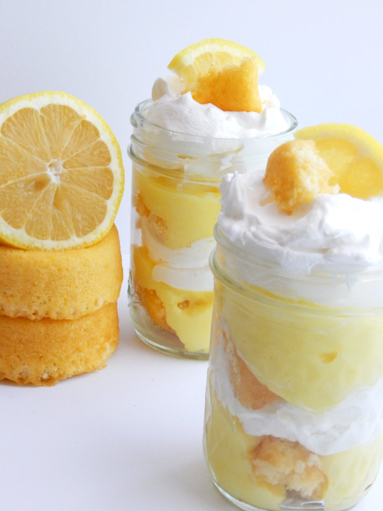 Crafts with Jars: Lemon Parfait in a Jar