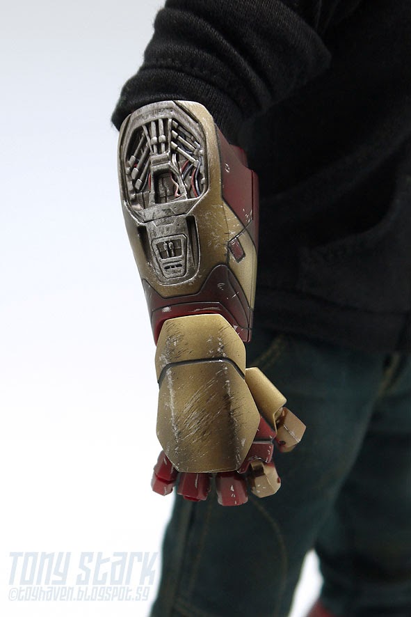 toyhaven: "Repulsor ON!" Tony Stark the Mechanic 12-inch figure from ...