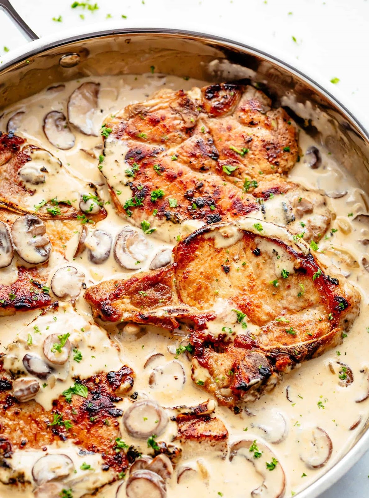 Fácil Receta de Chuletas de Cerdo con Champiñones | Mil Recetas de Cocina