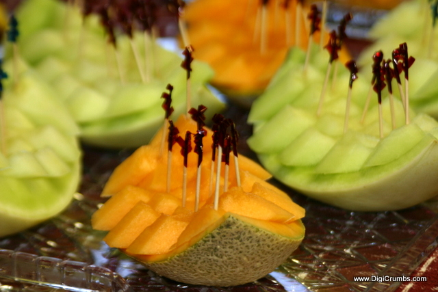 DigiCrumbs: Pineapple Boats & Melon Boats - Fun way to serve fresh fruit!