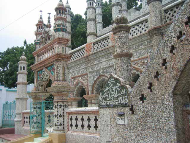 Masjid all over the world: CHINI MASJID OR GLASS MOSQUE