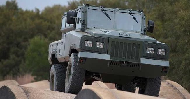African cars.: (UGANDA) Nyoka 4X4