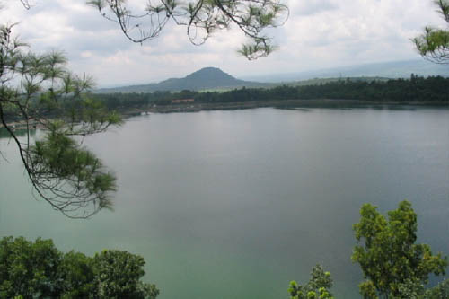 Ranu Pakis Spot Foto dan Pemancingan Gratis - Wisata murah meriah yang ...