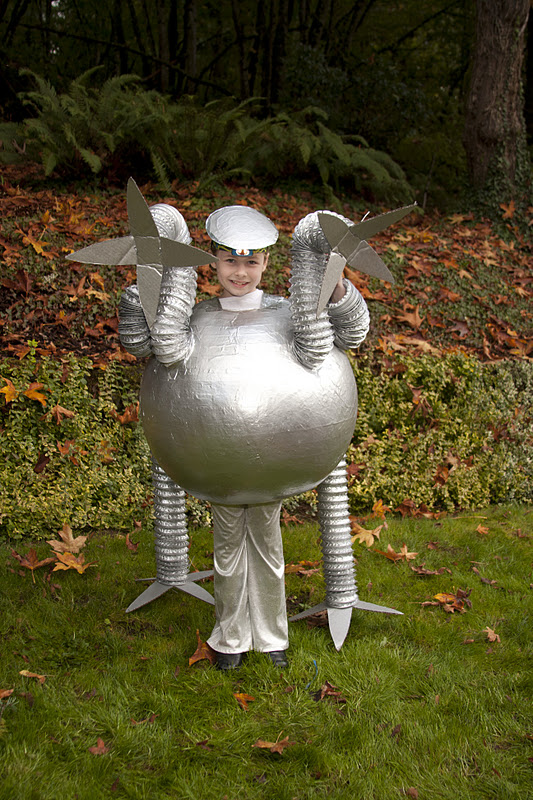 Making Life Fun!: Homemade Omnidroid Robot Costume -The Incredibles ...