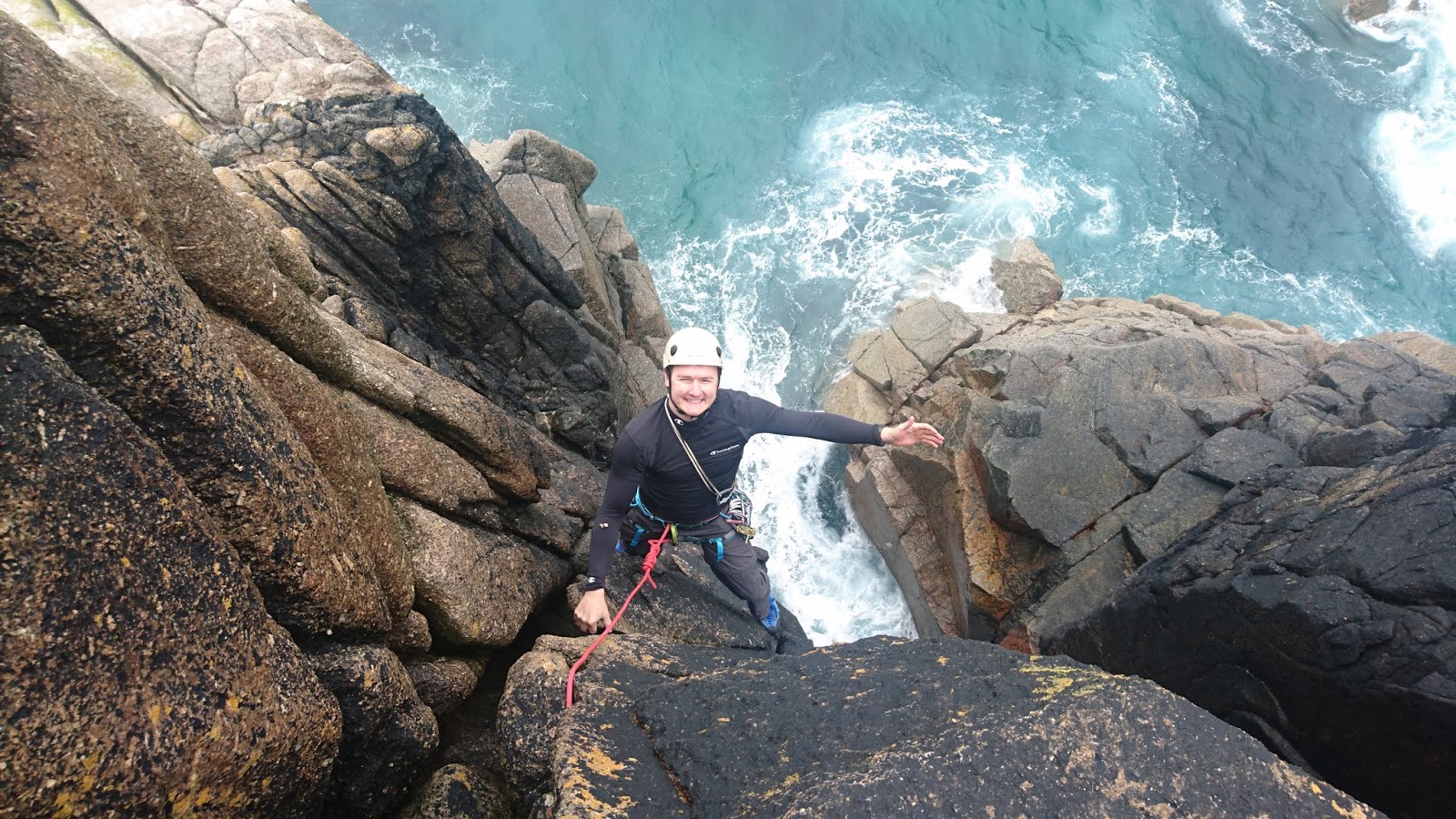 JAMIE EVANS CLIMBING: Commando ridge with Toby last year