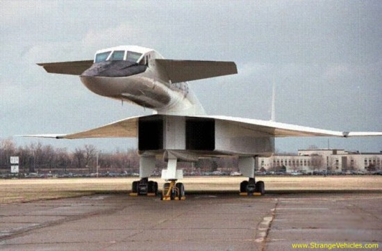 It's Fun Express: Strange & Weird Airplanes of the World