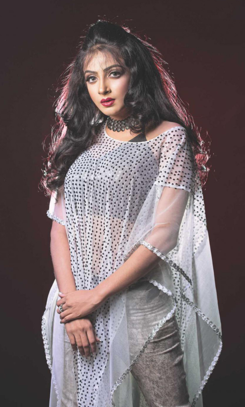 Interesting Facts about Bangladeshi Model & Actress Doyel | Life in ...