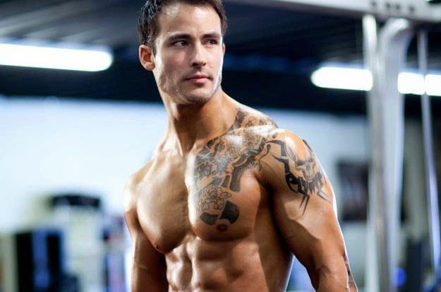 Eyecons: MODEL MONDAY: SEAN SARANTOS