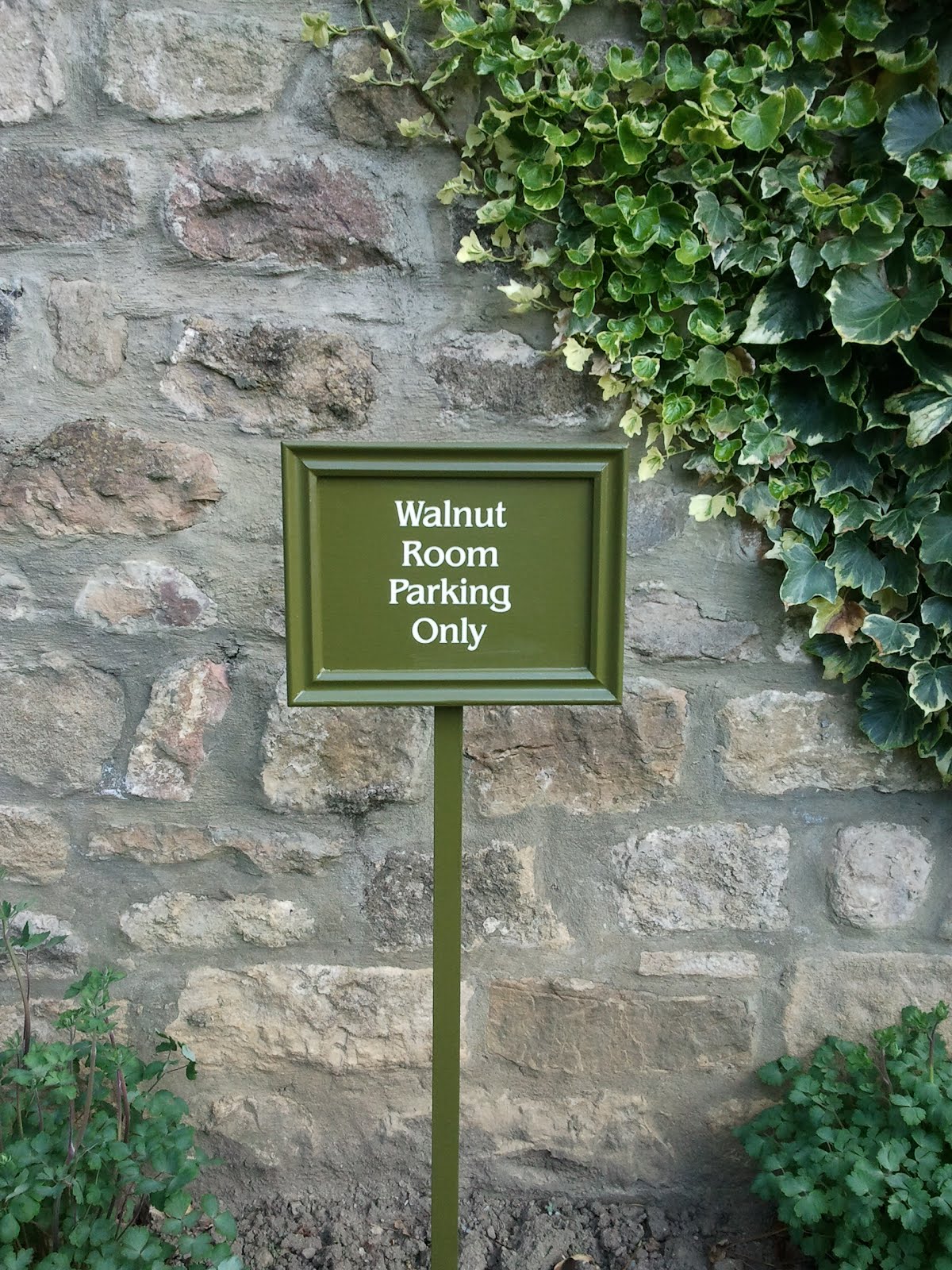 The Green I Signs Blog: Free standing, Hand made wooden signs supplied ...