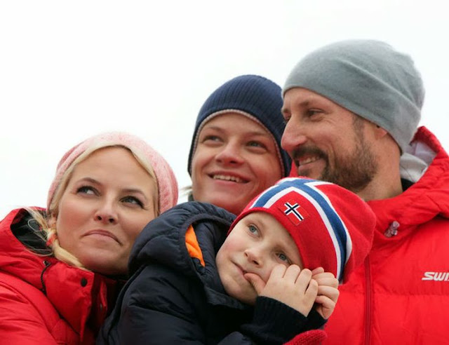 Norwegian Royal Family in Holmenkollen