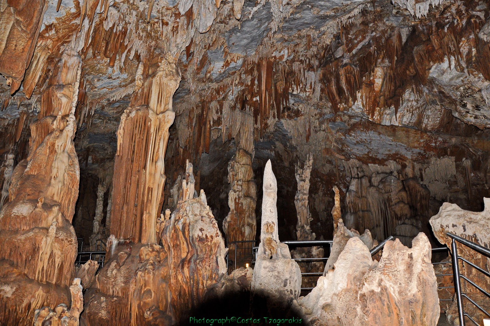 Nature Digital : The cave at Peania, Attica, Greece. Το σπήλαιο ...