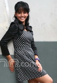 BINTANG NEWS ANCHOR: Putri Viola