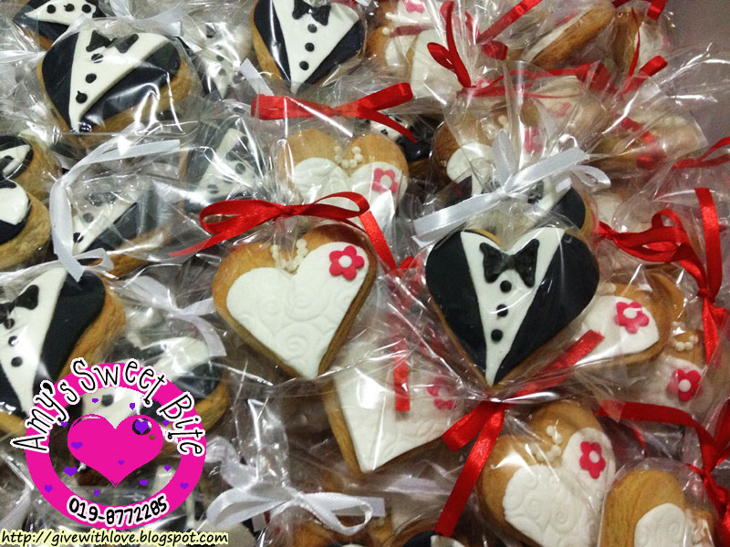 ♥♥ Amy's Sweet Bite ♥♥: Wedding doorgift cookies - Bride & Groom Theme ...