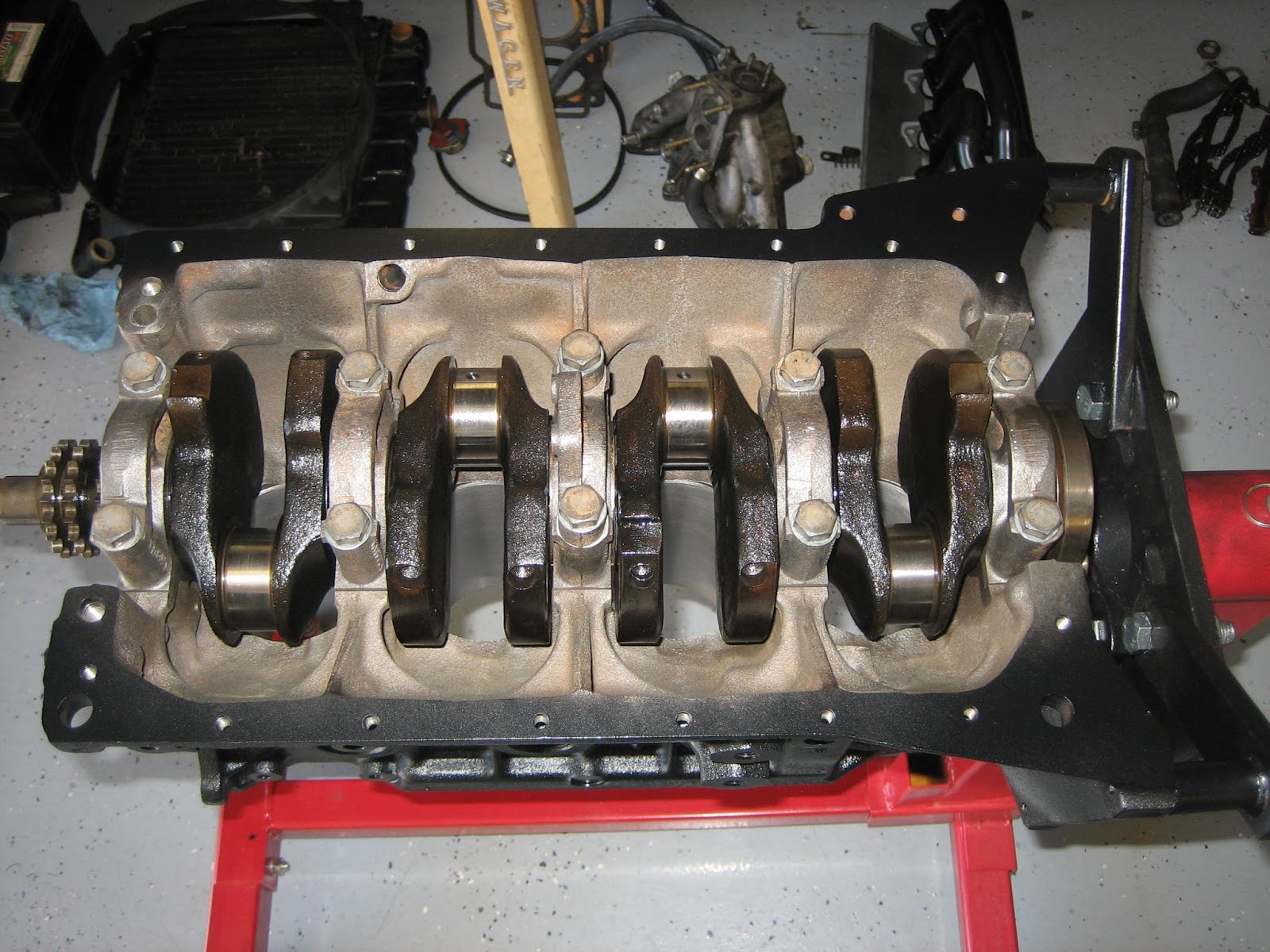 Eric's Garage: BMW 2002 M10 engine build