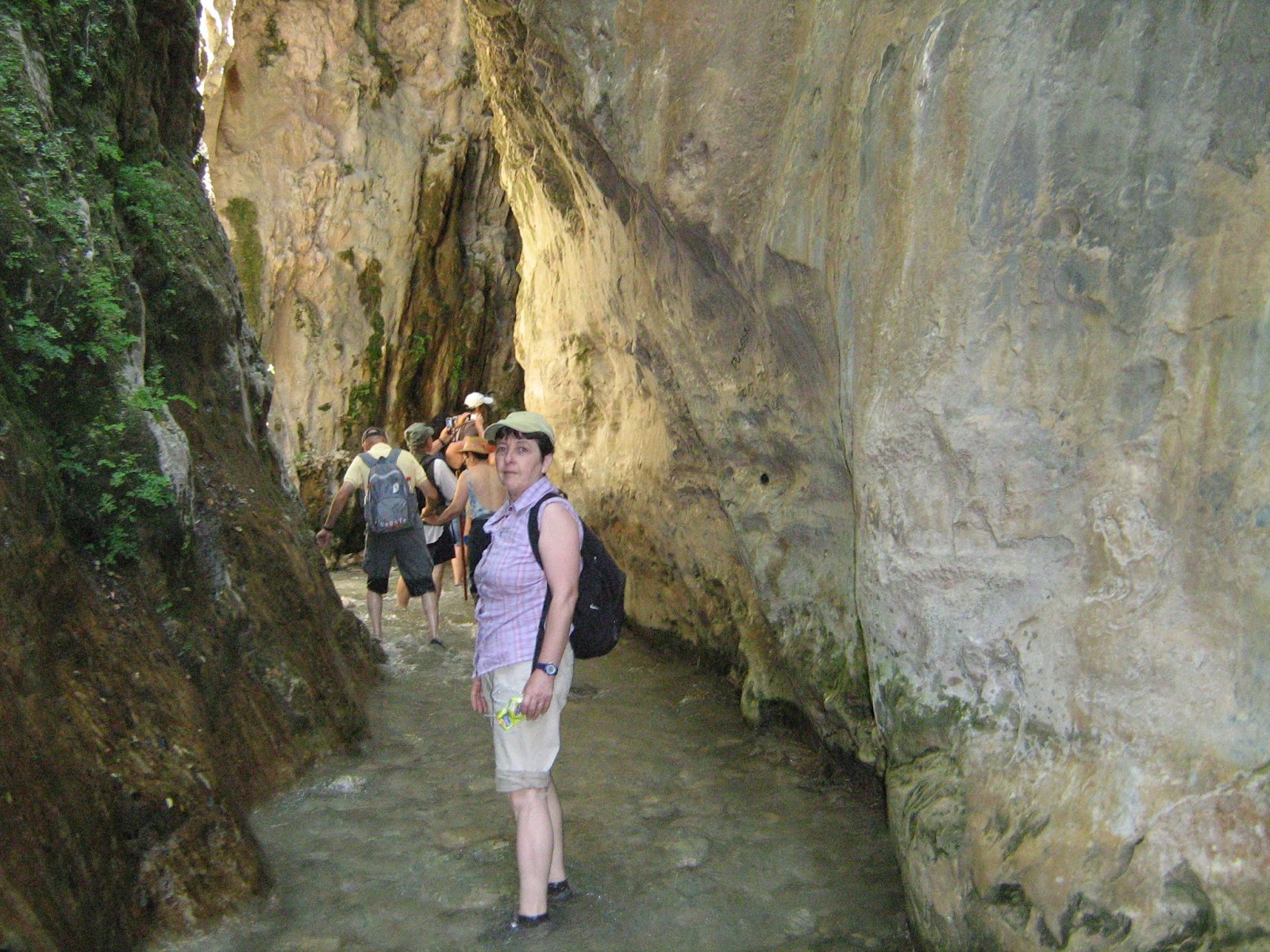 CAMINETE DE LUNA: Imágenes de la ruta al Rio Chillar Nerja