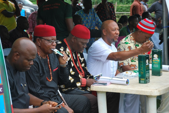 The ''Eagle'' lands at the Iri - Ji Mbaise Festival