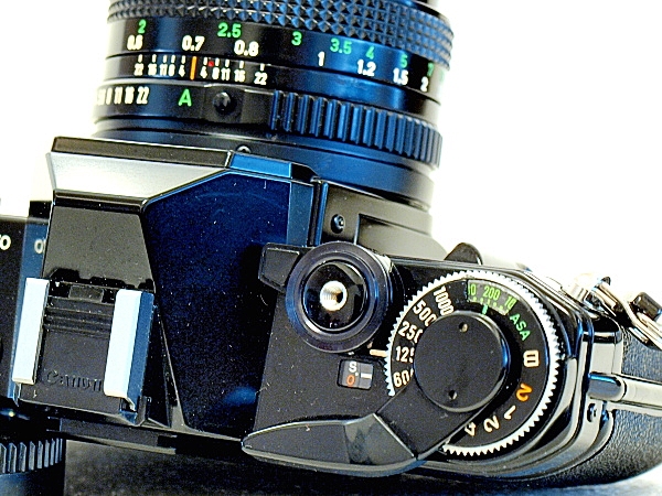 Canon AE-1 35mm MF SLR Film Camera Review - ImagingPixel