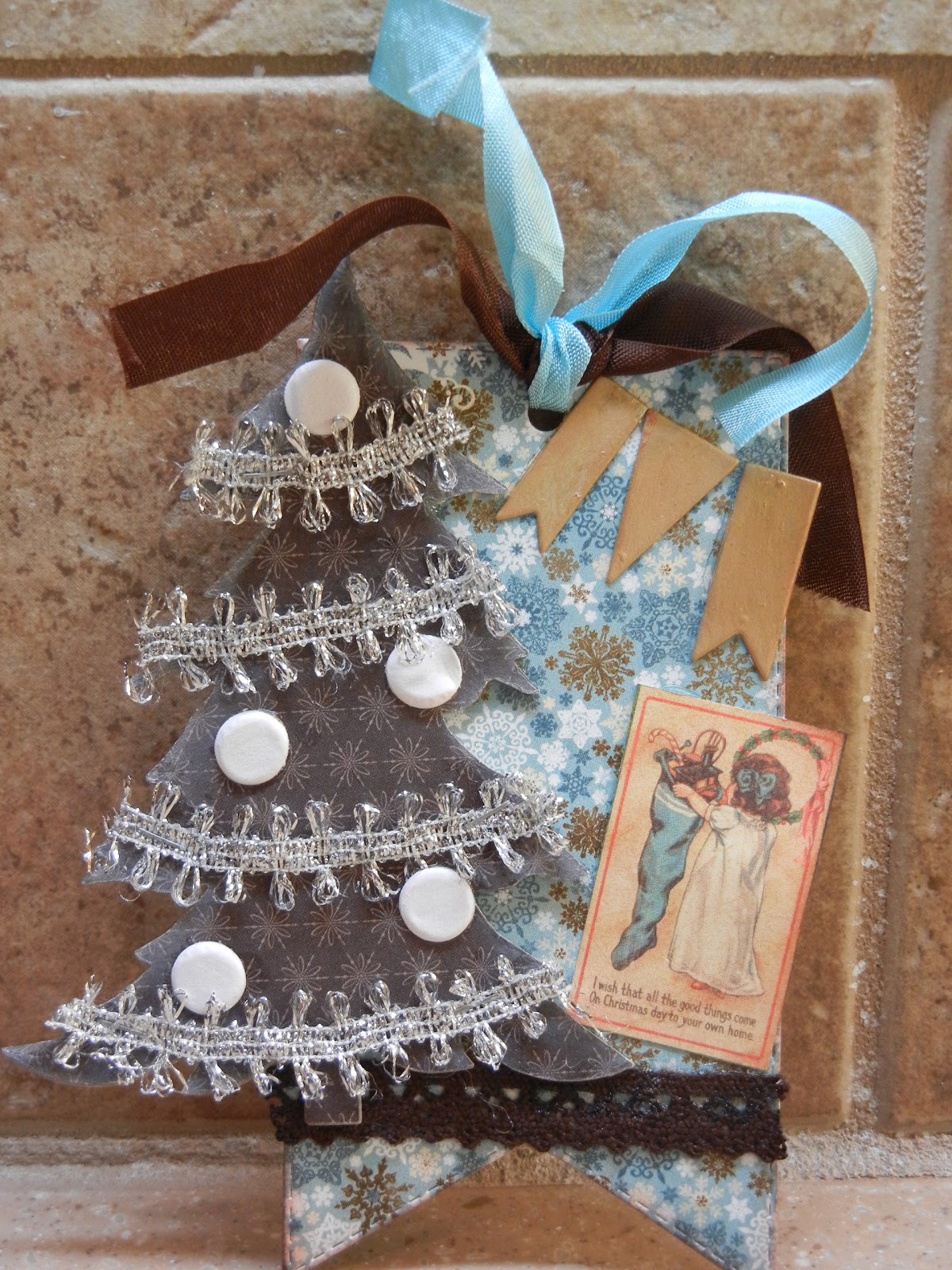 Craftwork Cards Candi: Christmas Tree Tag with Candi Ornaments