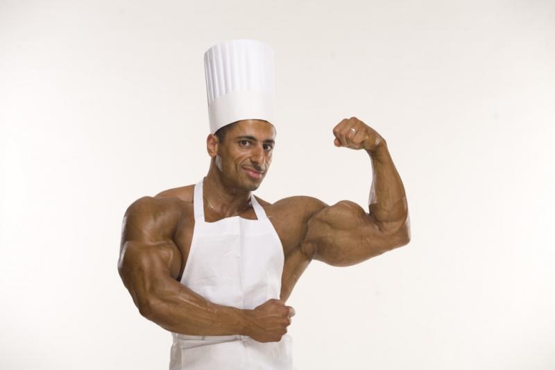 Worldwide Bodybuilders: Ahmad Ahmad and his fish