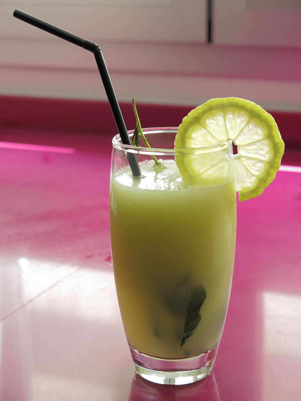 Dulce, Sano y Natural: Refresco de pepino, jengibre y hierbabuena con ...