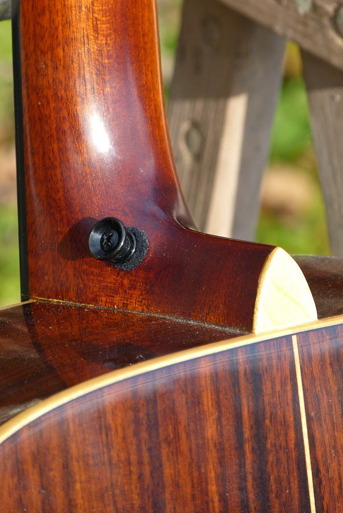 2000s Alvarez Masterworks MD90 Dreadnought Guitar