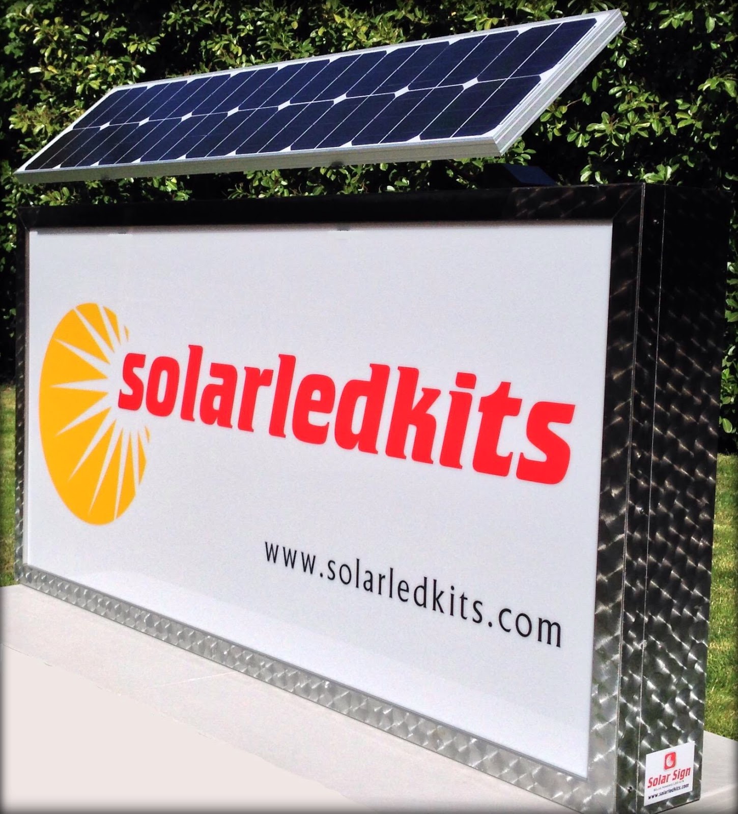 Solar Powered Lighting for Signage