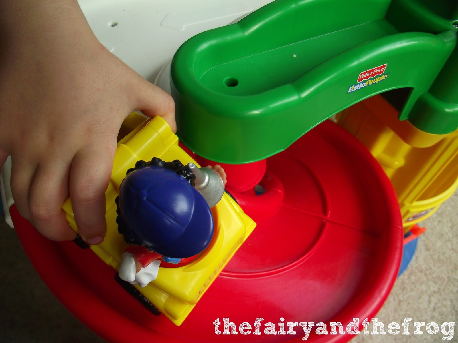 The fairy and the frog: Fisher Price Little People Racing Ramps Garage ...