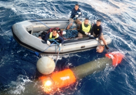 DEFENSE STUDIES: KRI Nanggala Berhasil Tembakkan Torpedo SUT Kepala Latihan