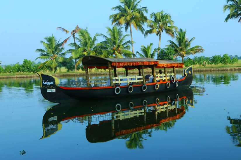 Alleppey Shikara Boat - Day Tour: Alleppey Backwater Village Tour - 3 Hrs.