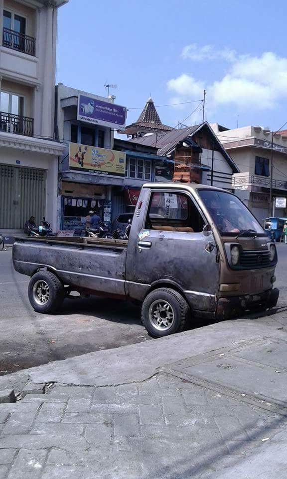 Mobil Tua Mungil Imut ..Jual Daihatsu S38 Dan Honda N360 - LAPAK MOBIL ...