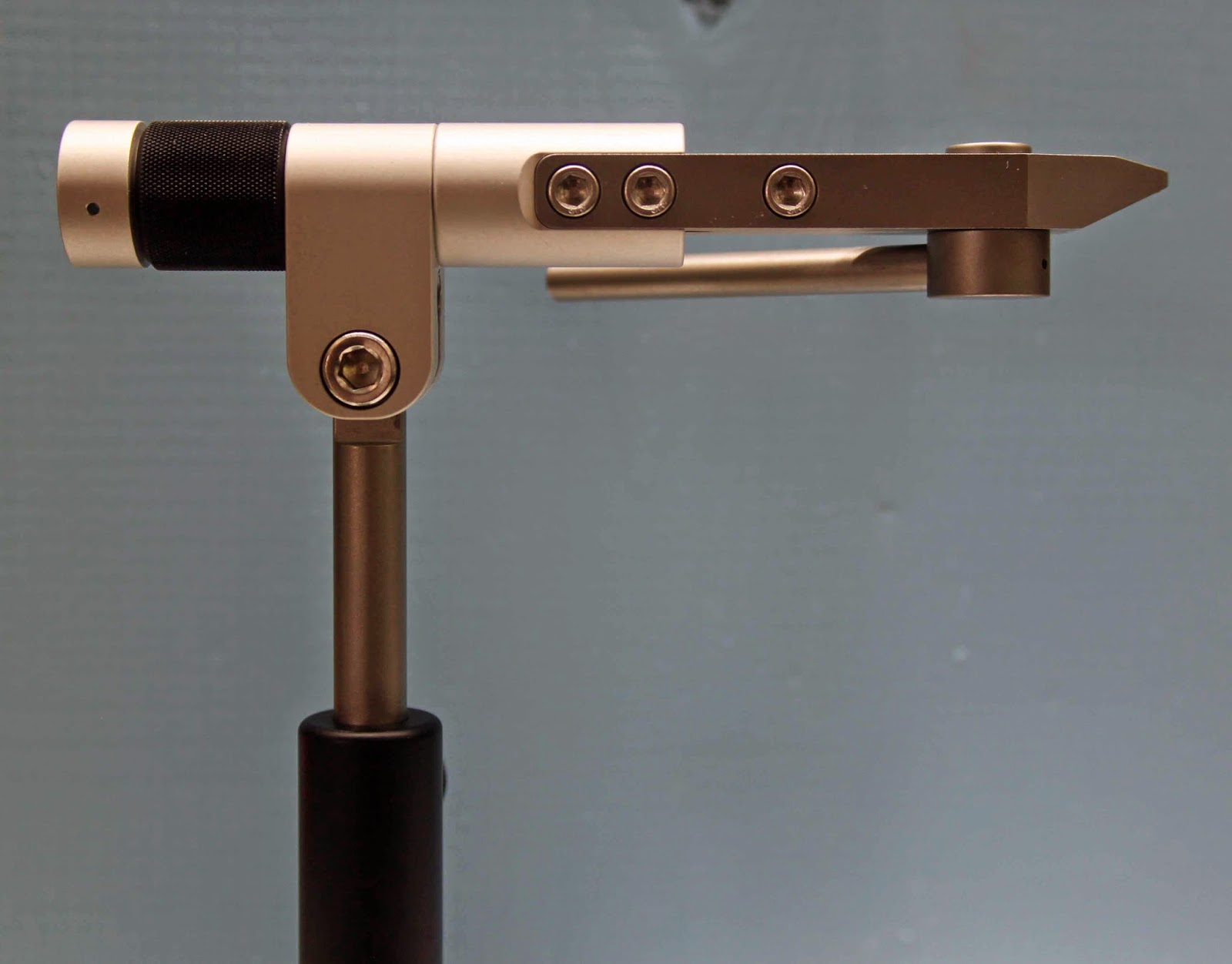 Fishbait's Fly Box: Review: Muskoka MagnaVise