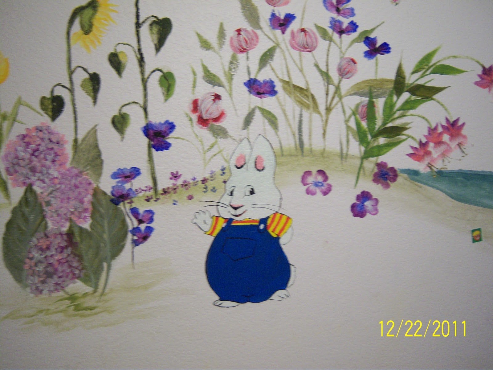 Rosy Creations: Decorative Wall Paintings