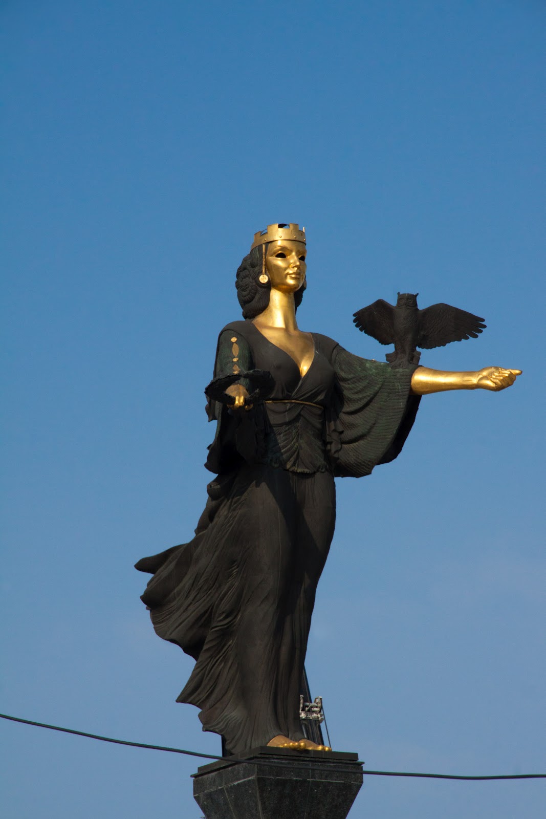 Peach and Thistle: Bulgaria: Statues of Sofia