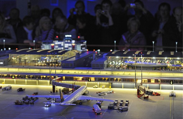 [BB-Blog]: World's Largest Miniature Airport Goes On Display In Germany.